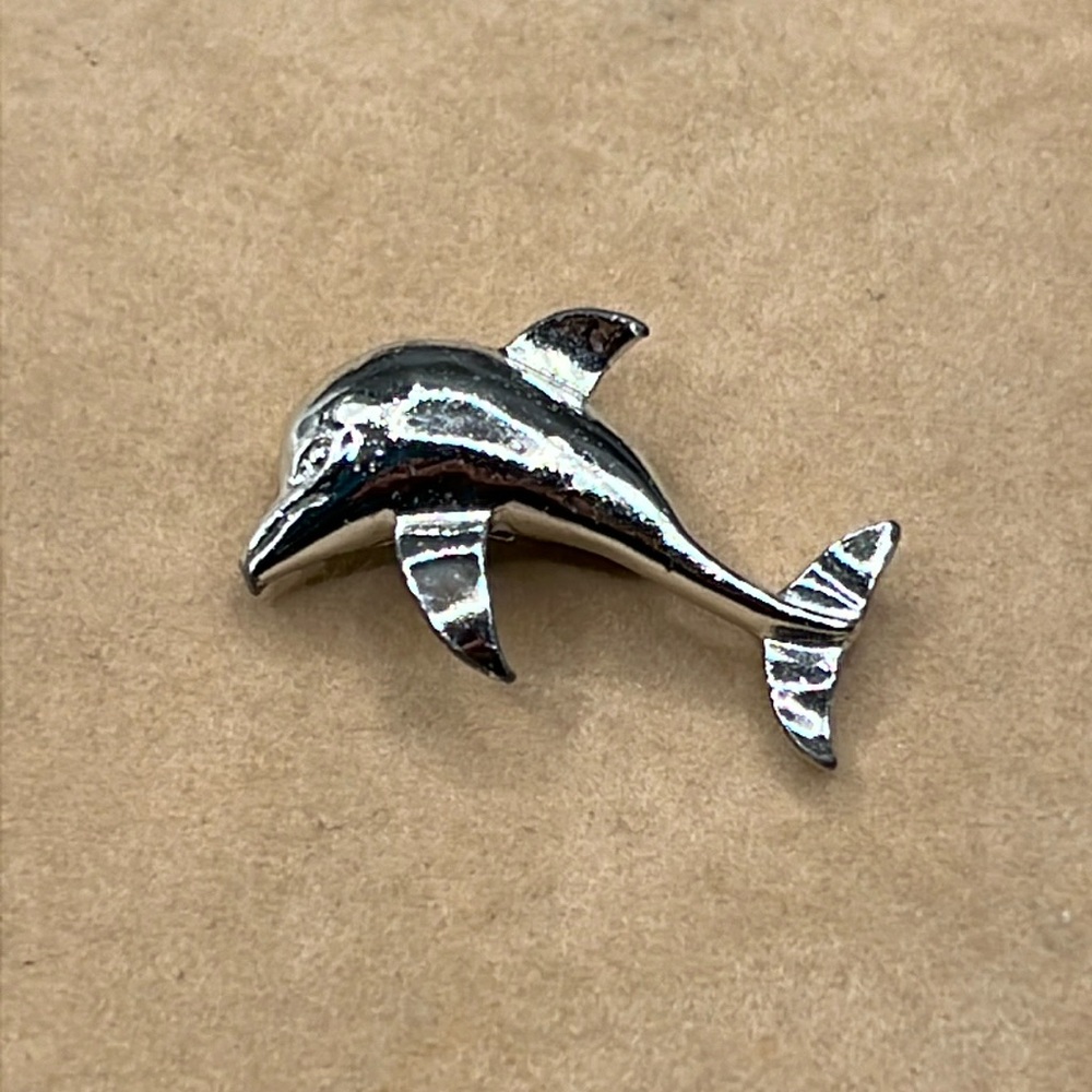 Vintage Gerrys Silver Dolphin Brooch - Gem